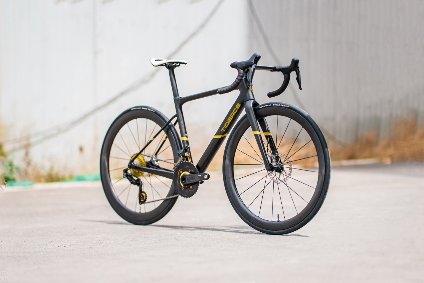 The Pinnacle of Performance Exploring Carbon Ultralight Road Bikes and ...